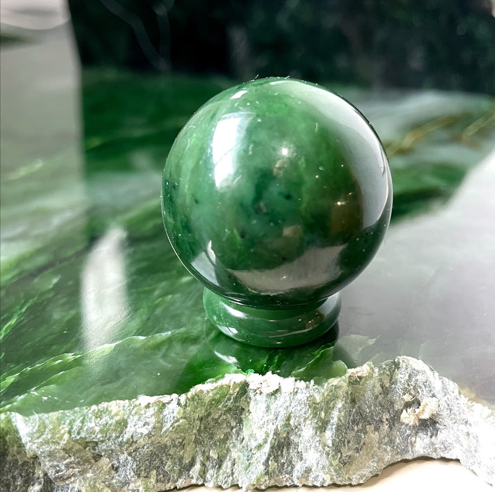 Canadian Nephrite Jade Spheres - Multiple Sizes – Jade Mine Canada