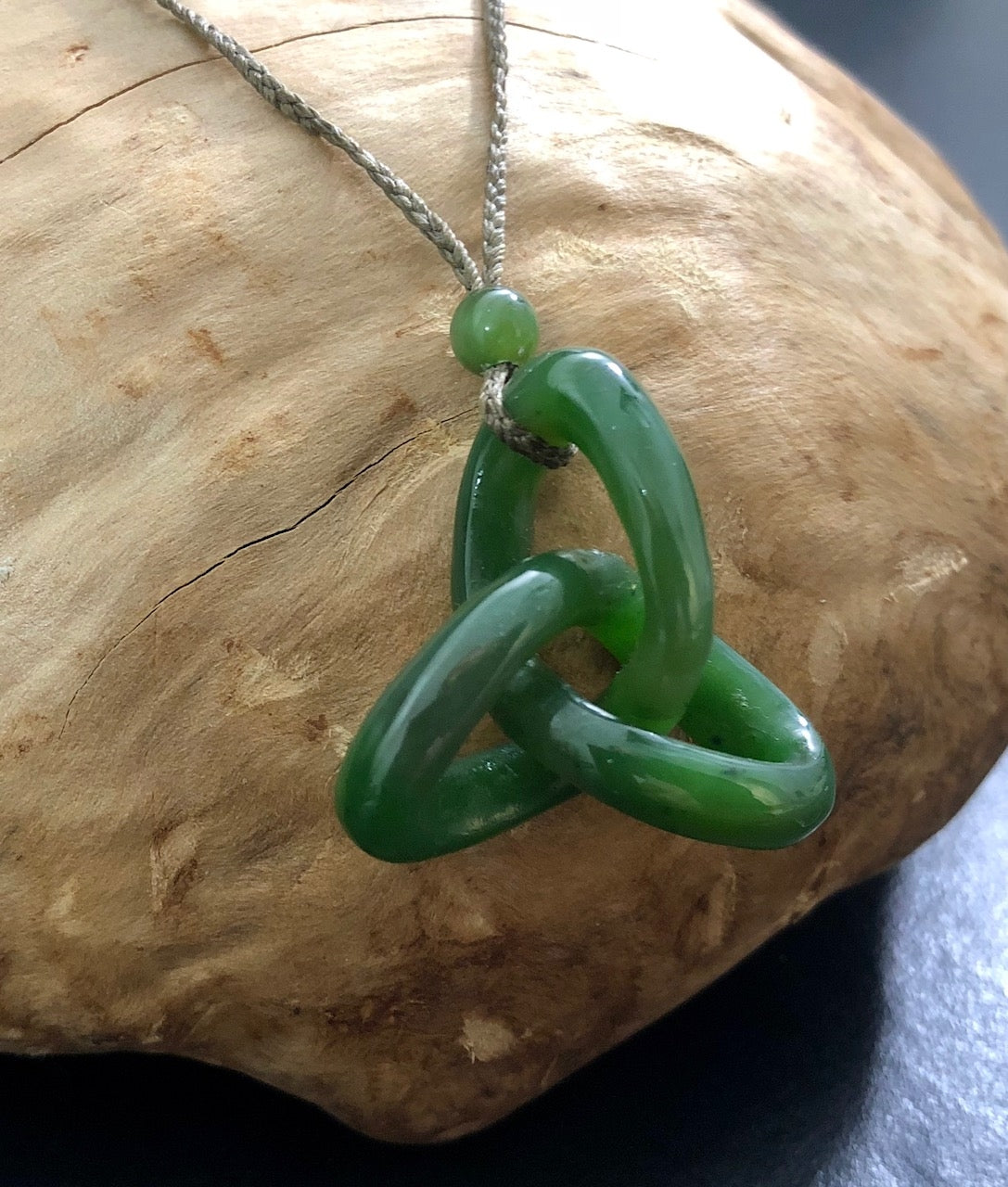 Canadian Nephrite Jade Celtic knot Pendant, 3679 – Jade Mine Canada